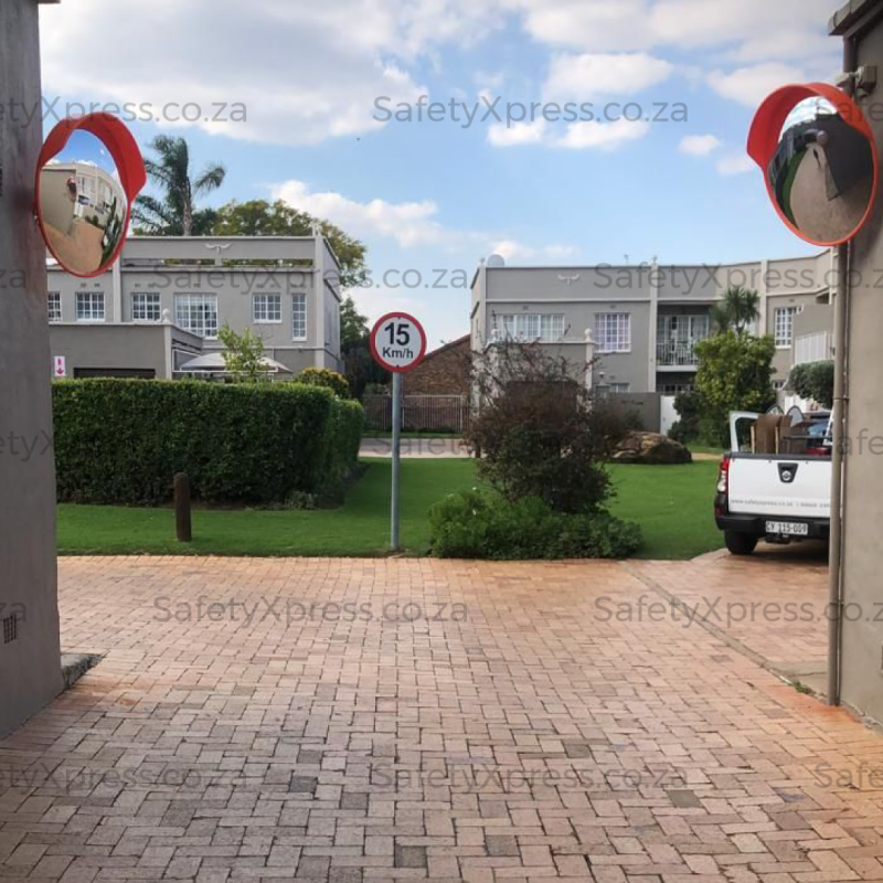 Outdoor Convex Mirror | SafetyXpress